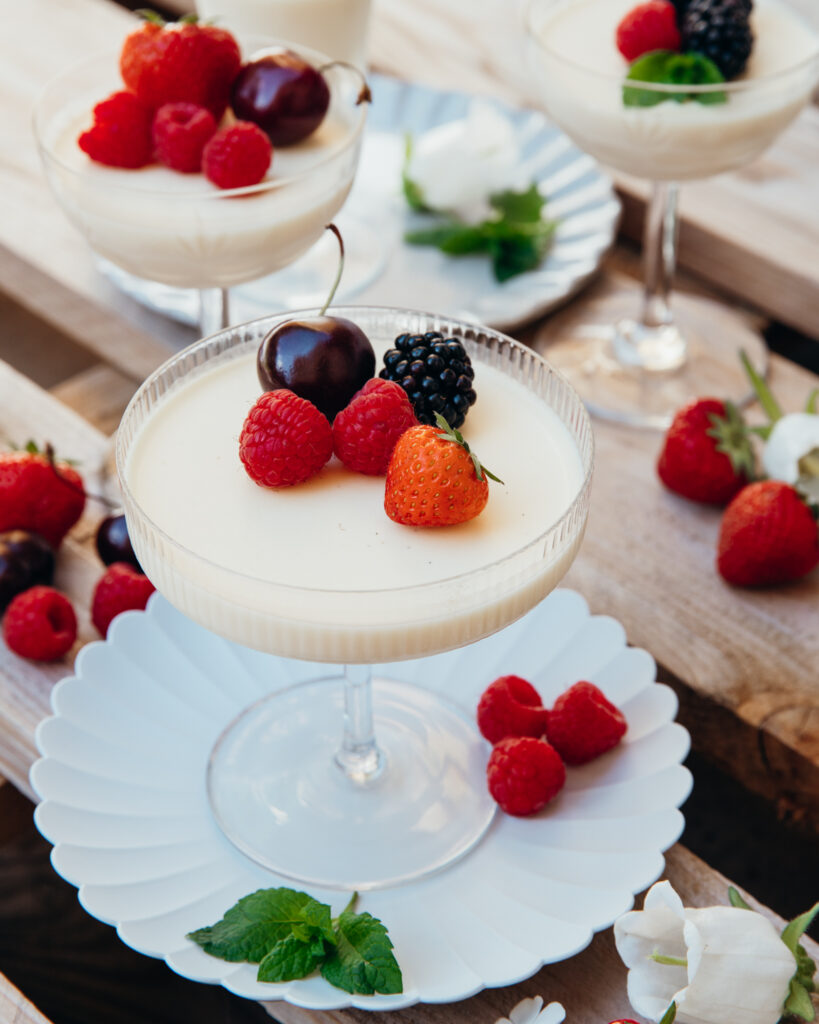 Panna cotta aux fruits rouges - La Tavola di Gaël